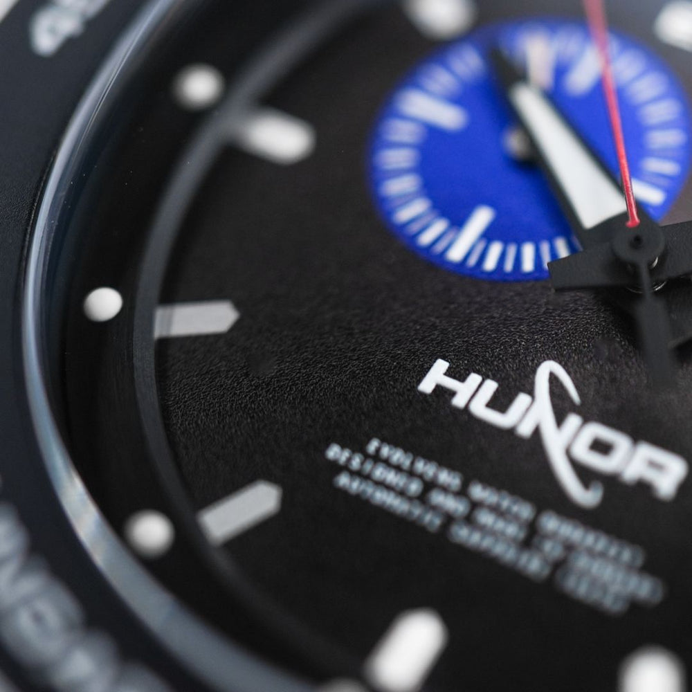 Evolvens x HUNOR Hivatalos Űrhajós 44 mm Automata Karóra